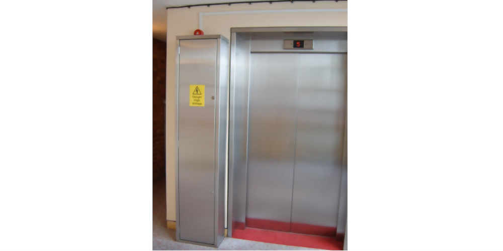 Fermator 40/10 Lift Door from Global1Partners Ltd